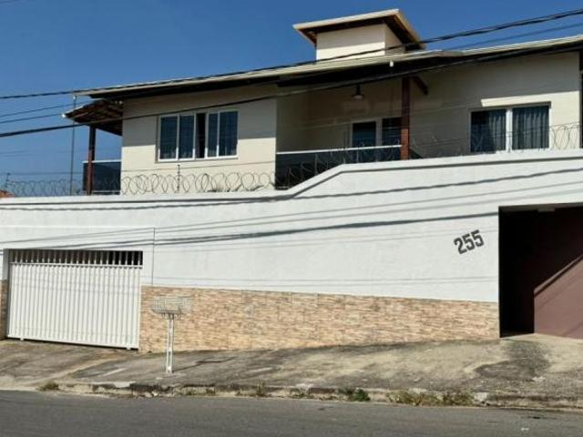 Casa com 4 quartos à venda em Betim, no bairro Espírito Santo