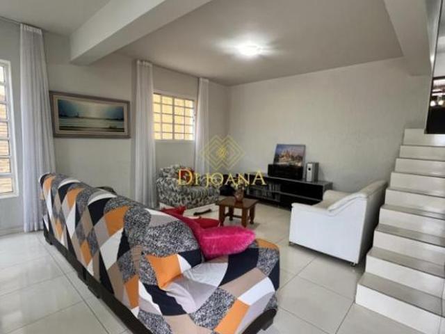 Casa com 4 quartos à venda em Betim, no bairro Ingá Alto
