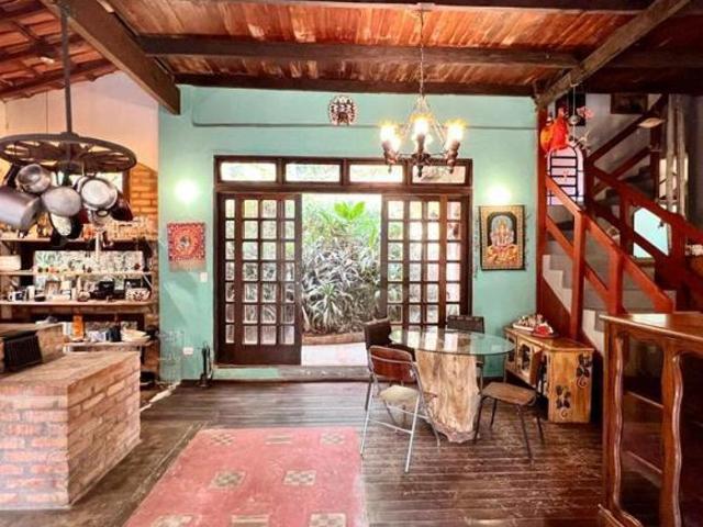 Casa com 4 quartos à venda em Caraguatá SP