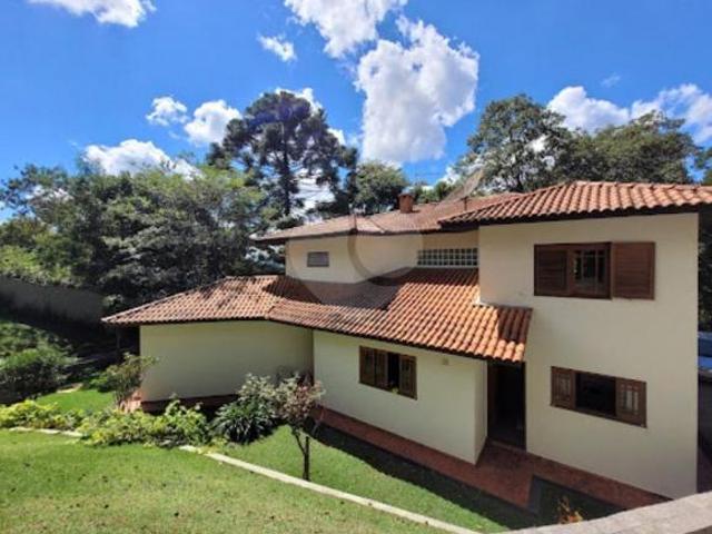 Casa com 4 quartos à venda em Caraguatá SP