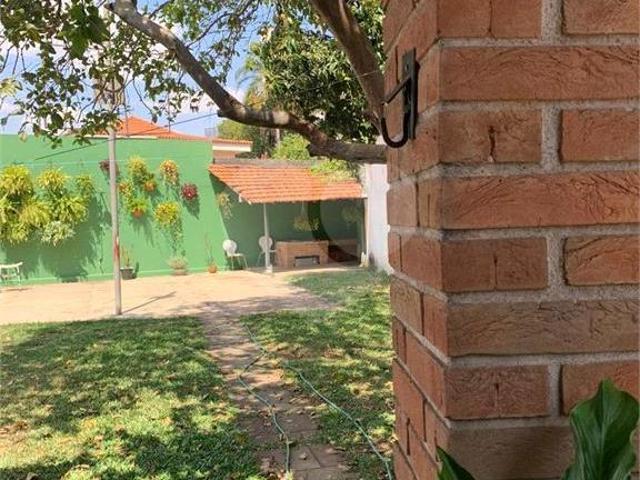Casa com 4 quartos à venda em Caxingui SP