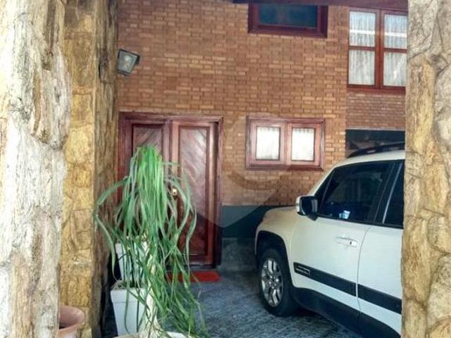 Casa com 4 quartos à venda em Centro SP