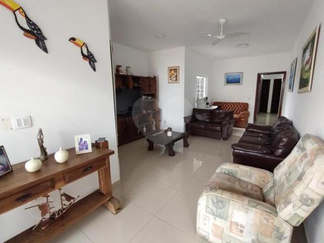 Casa com 4 quartos à venda em Centro SP
