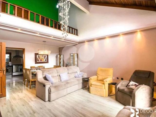 Casa com 4 quartos à venda em Chácara das pedras RS