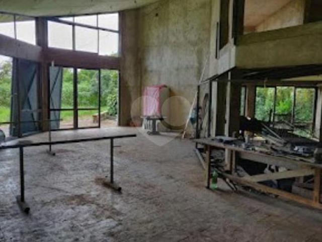 Casa com 4 quartos à venda em Chácara de la rocca SP