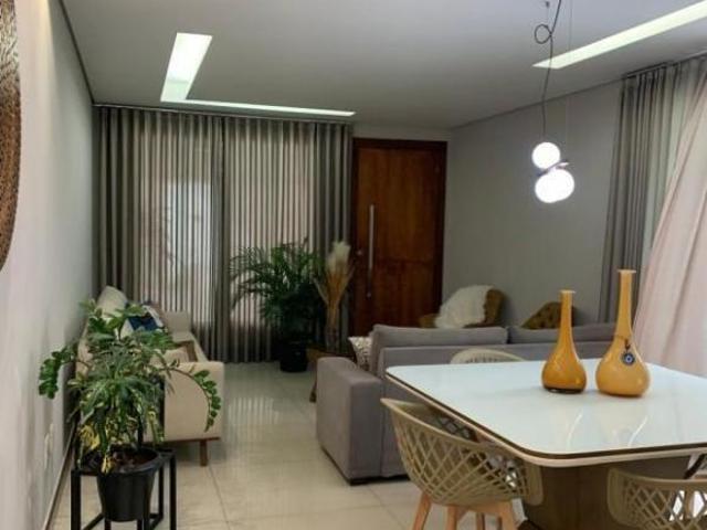 Casa com 4 quartos à venda em Contagem, no bairro Cabral