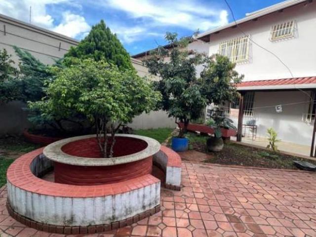 Casa com 4 quartos à venda em Contagem, no bairro Central Parque
