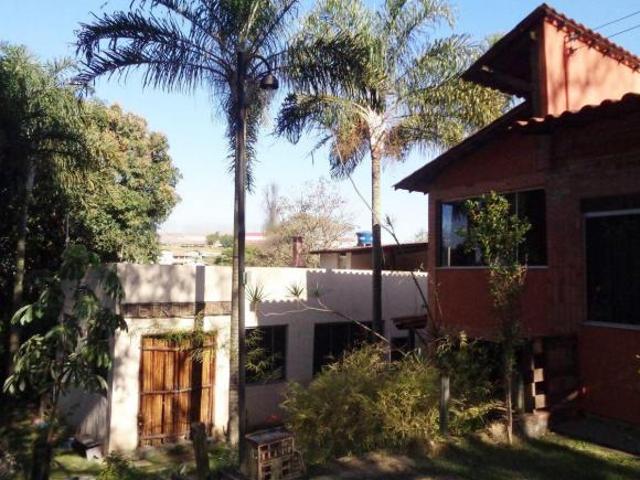 Casa com 4 quartos à venda em Contagem, no bairro Chácara Novo Horizonte
