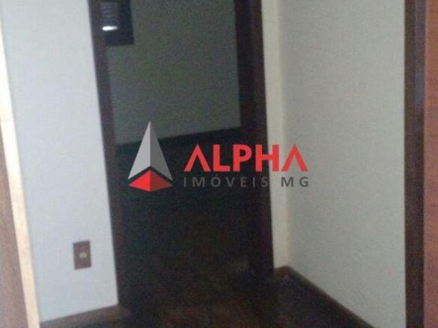 Casa com 4 quartos à venda em Contagem, no bairro Arcádia