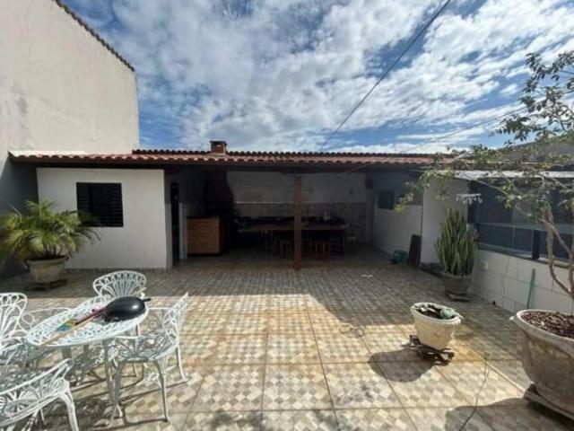 Casa com 4 quartos à venda em Contagem, no bairro Eldorado