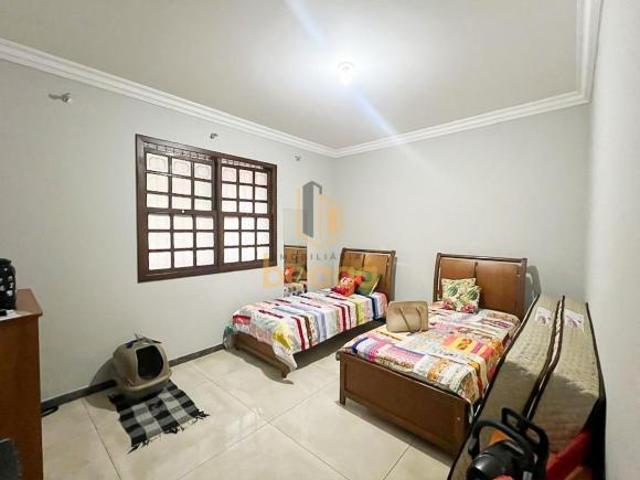 Casa com 4 quartos à venda em Contagem, no bairro Nacional