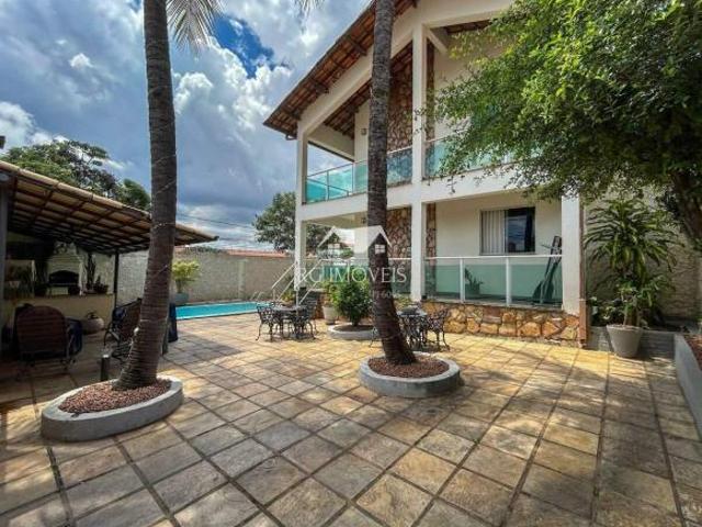 Casa com 4 quartos à venda em Contagem, no bairro Santa Cruz Industrial