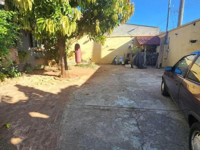 Casa com 4 quartos à venda em Contagem, no bairro Parque Recreio