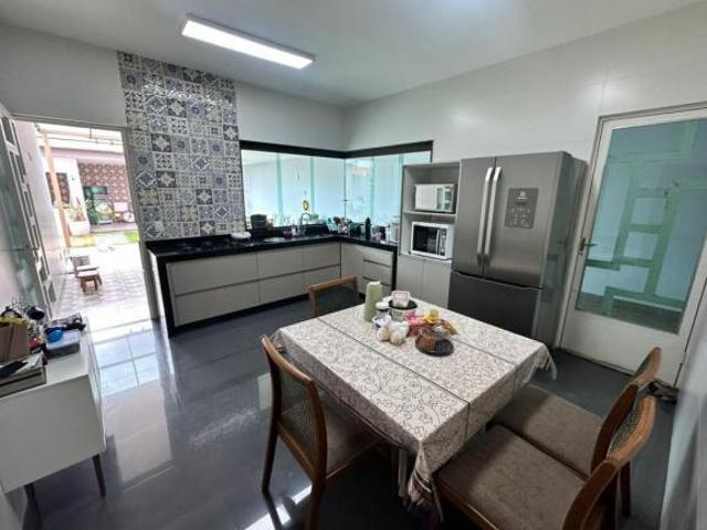 Casa com 4 quartos à venda em Contagem, no bairro Parque Xangri Lá