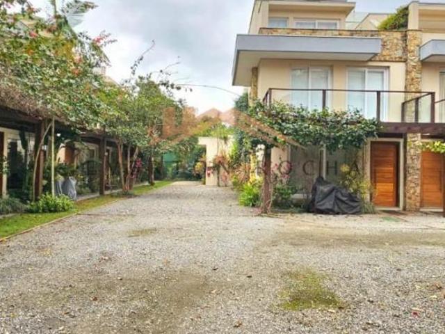 Casa com 4 quartos à venda em condomínio na Barra do Una