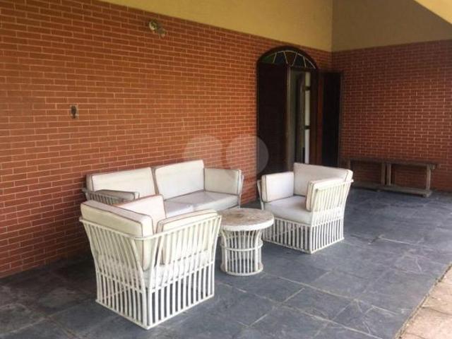 Casa com 4 quartos à venda em Indaiá SP
