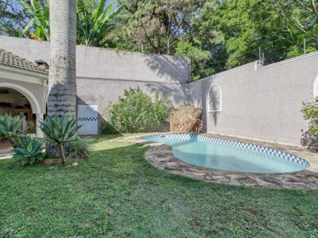 Casa com 4 quartos à venda em Interlagos SP