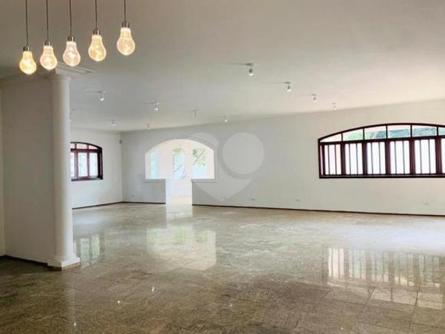 Casa com 4 quartos à venda em Interlagos SP