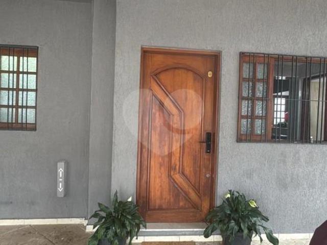 Casa com 4 quartos à venda em Jabaquara SP