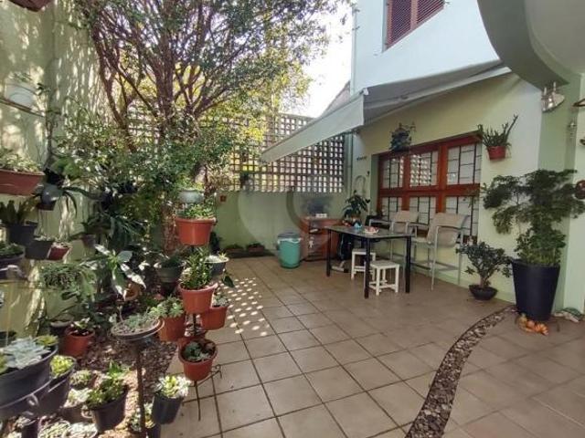Casa com 4 quartos à venda em Jardim da glória SP