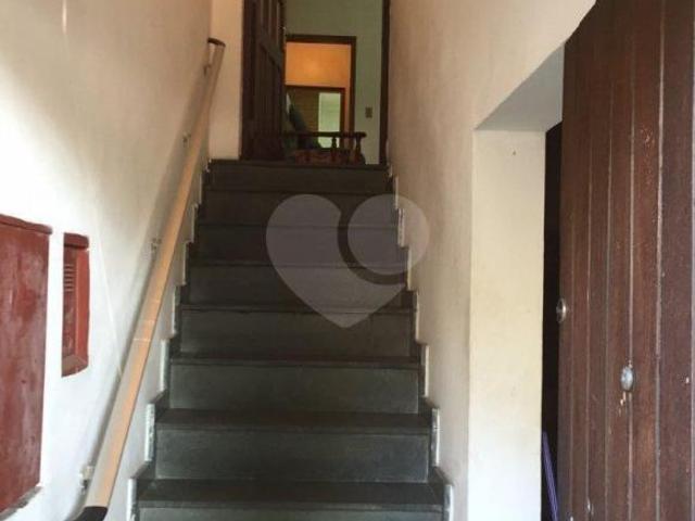 Casa com 4 quartos à venda em Jardim das laranjeiras SP
