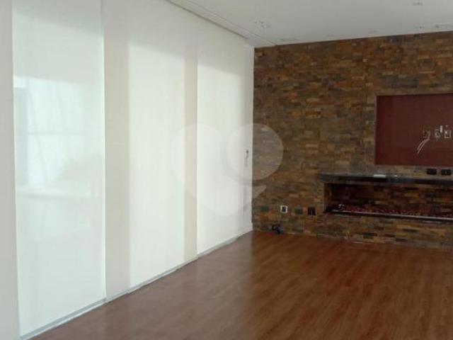 Casa à venda com 4 suítes em Jardim Imperial Hills III, Arujá