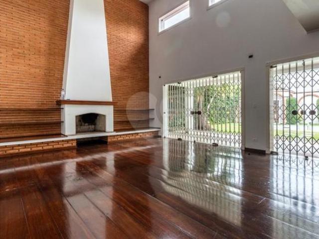 Casa com 4 quartos à venda em Jardim leonor SP