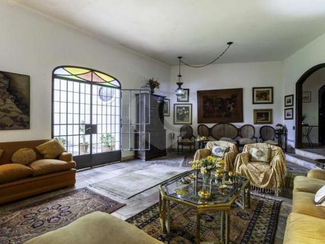 Casa com 4 quartos à venda em Jardim leonor SP