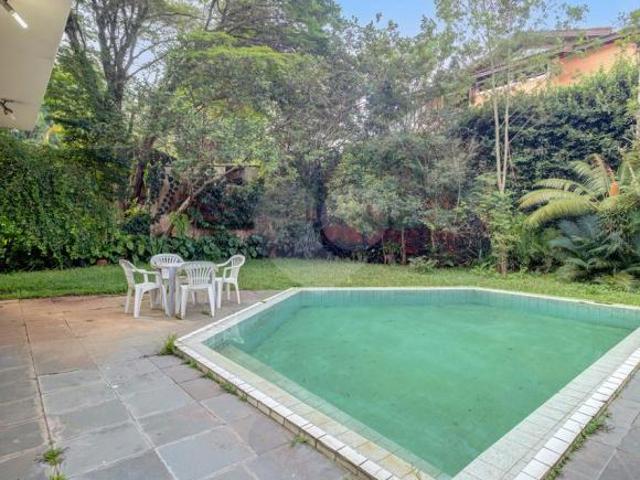Casa com 4 quartos à venda em Jardim marajoara SP