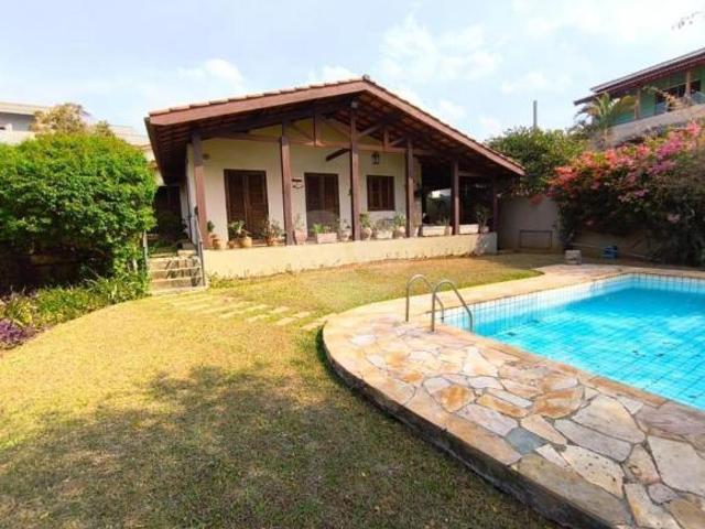 Casa com 4 quartos à venda em Jardim Santa Bárbara SP