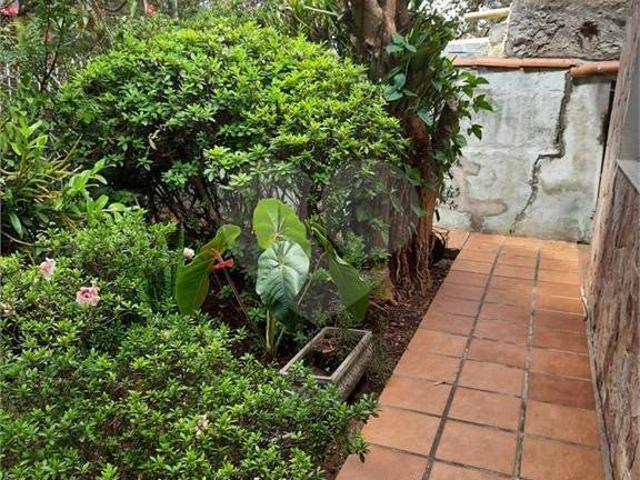 Casa com 4 quartos à venda em Jardim trussardi SP