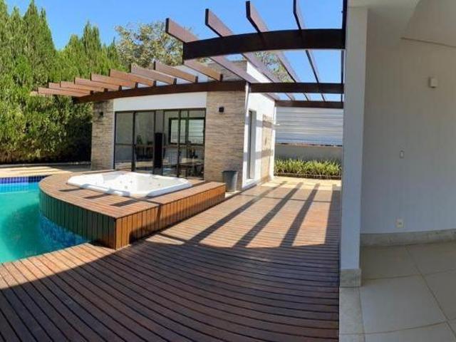 Casa de Condomínio com 5 quartos à venda em Confins, no bairro Gran Royalle