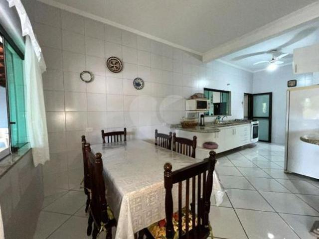 Casa com 4 quartos à venda em Morada da praia SP