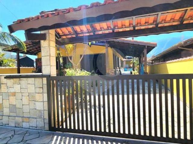 Casa com 4 quartos à venda em Morada da praia SP