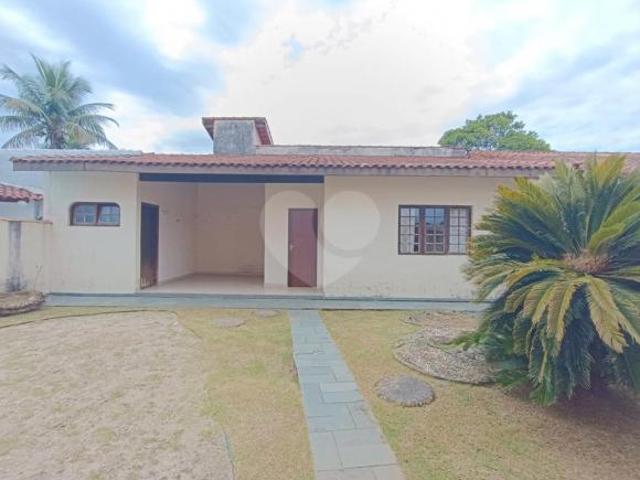 Casa com 4 quartos à venda em Morada da praia SP