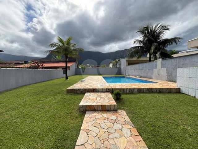 Casa com 4 quartos à venda em Morada da praia SP