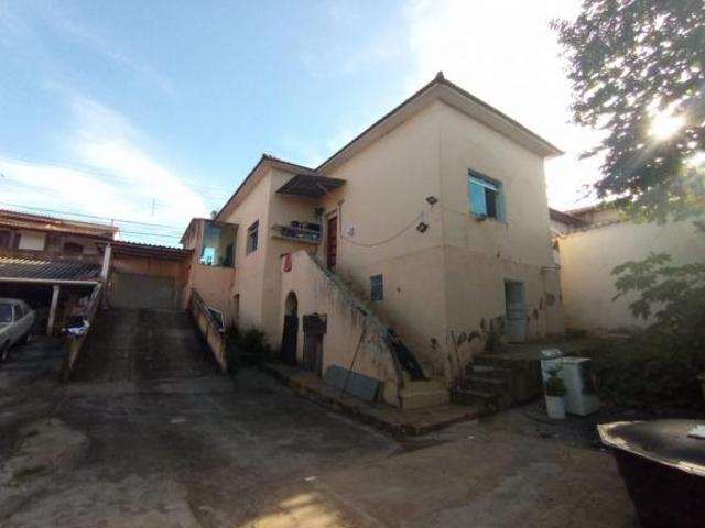 Casa com 4 quartos à venda em Nepomuceno, no bairro Centro