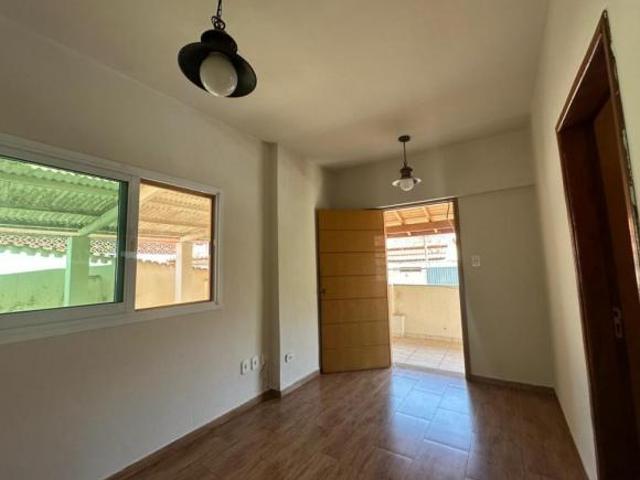 Casa com 4 quartos à venda em Nepomuceno, no bairro Centro