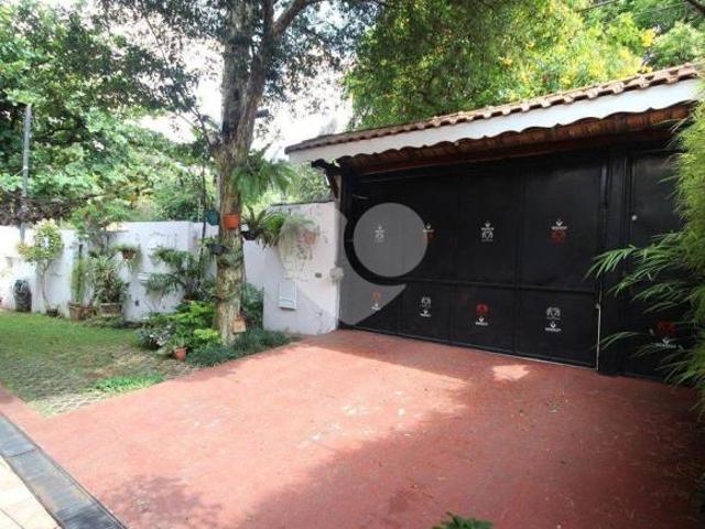 Casa com 4 quartos à venda em Pacaembu SP