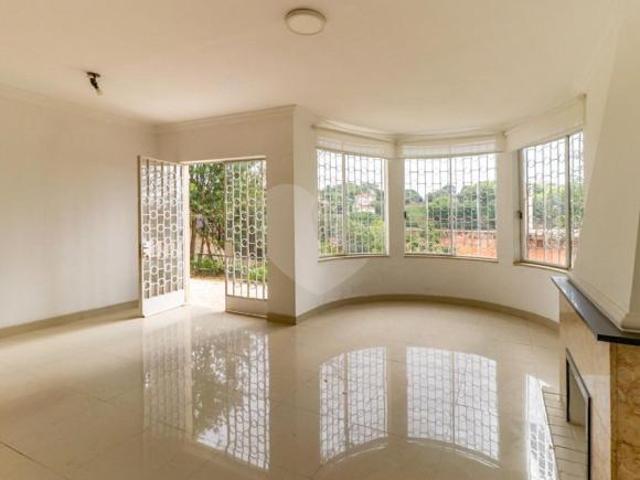 Casa com 4 quartos à venda em Pacaembu SP