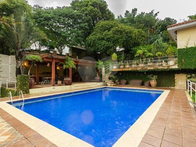 Casa com 4 quartos à venda em Pacaembu SP