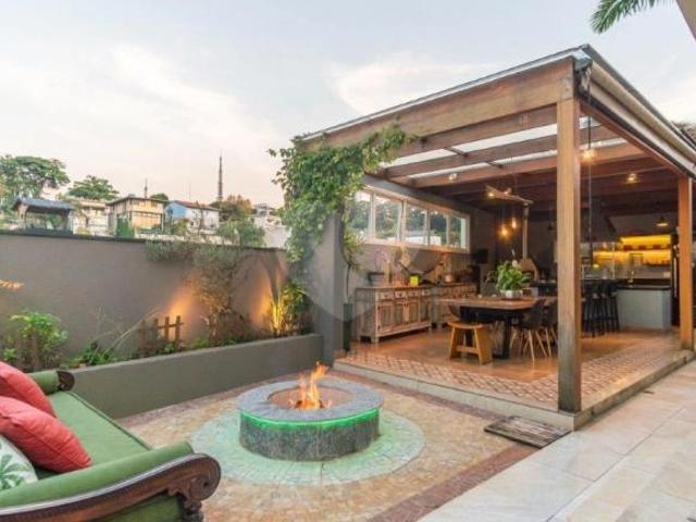 Casa com 4 quartos à venda em Pacaembu SP