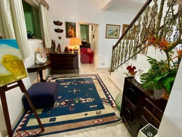 Casa com 4 quartos à venda em Pacaembu SP