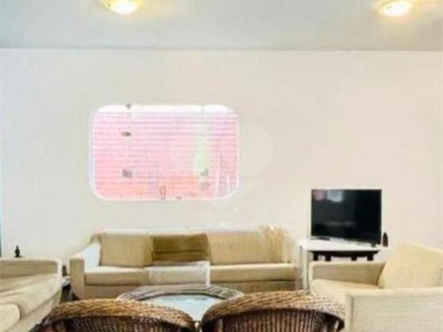 Casa com 4 quartos à venda em Parque continental SP