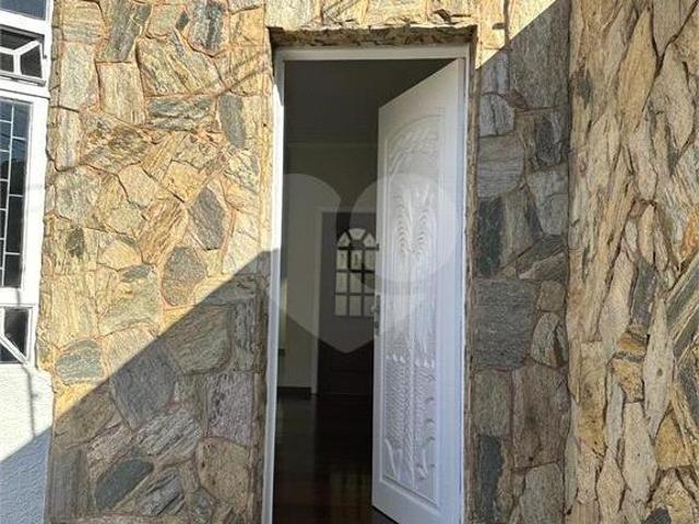 Casa com 4 quartos à venda em Parque Taquaral SP