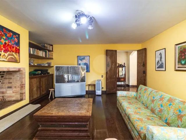 Casa com 4 quartos à venda em Pinheiros SP