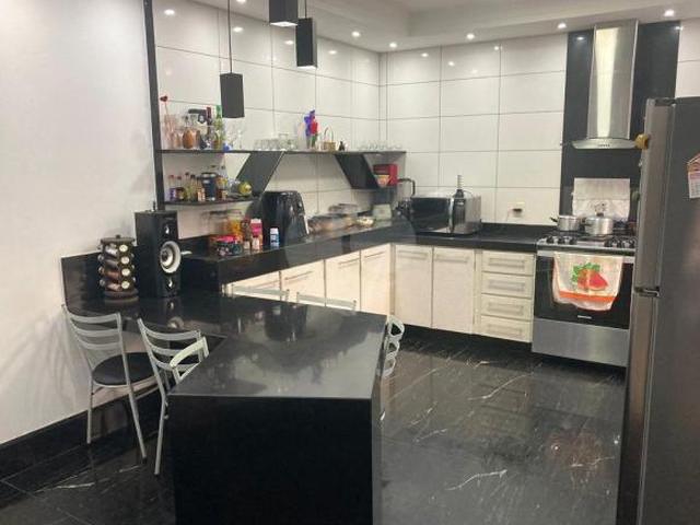 Casa com 4 quartos à venda em Pompéia SP