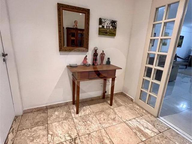 Casa com 4 quartos à venda em Ponta da praia SP