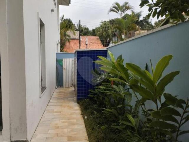 Casa com 4 quartos à venda em Riviera SP