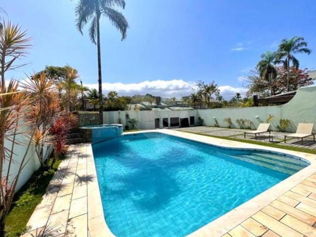 Casa com 4 quartos à venda em Riviera SP